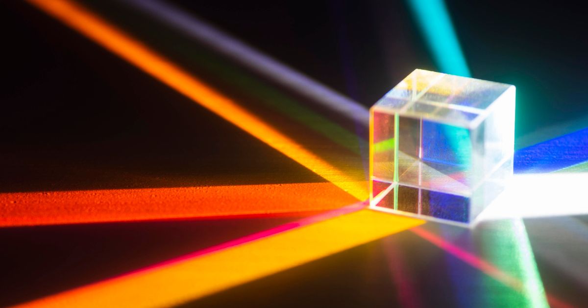 Five-color STED with a single depletion laser and fluorescence lifetime ...